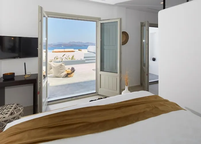 PHOS THE BOUTIQUE AKROTIRI